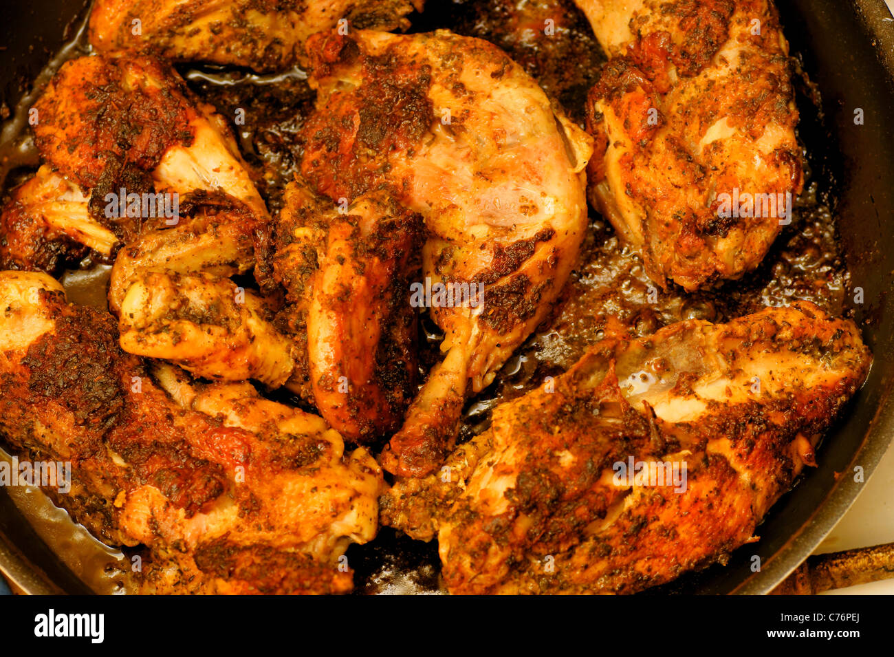 Roasted chicken on pan Stock Photo - Alamy
