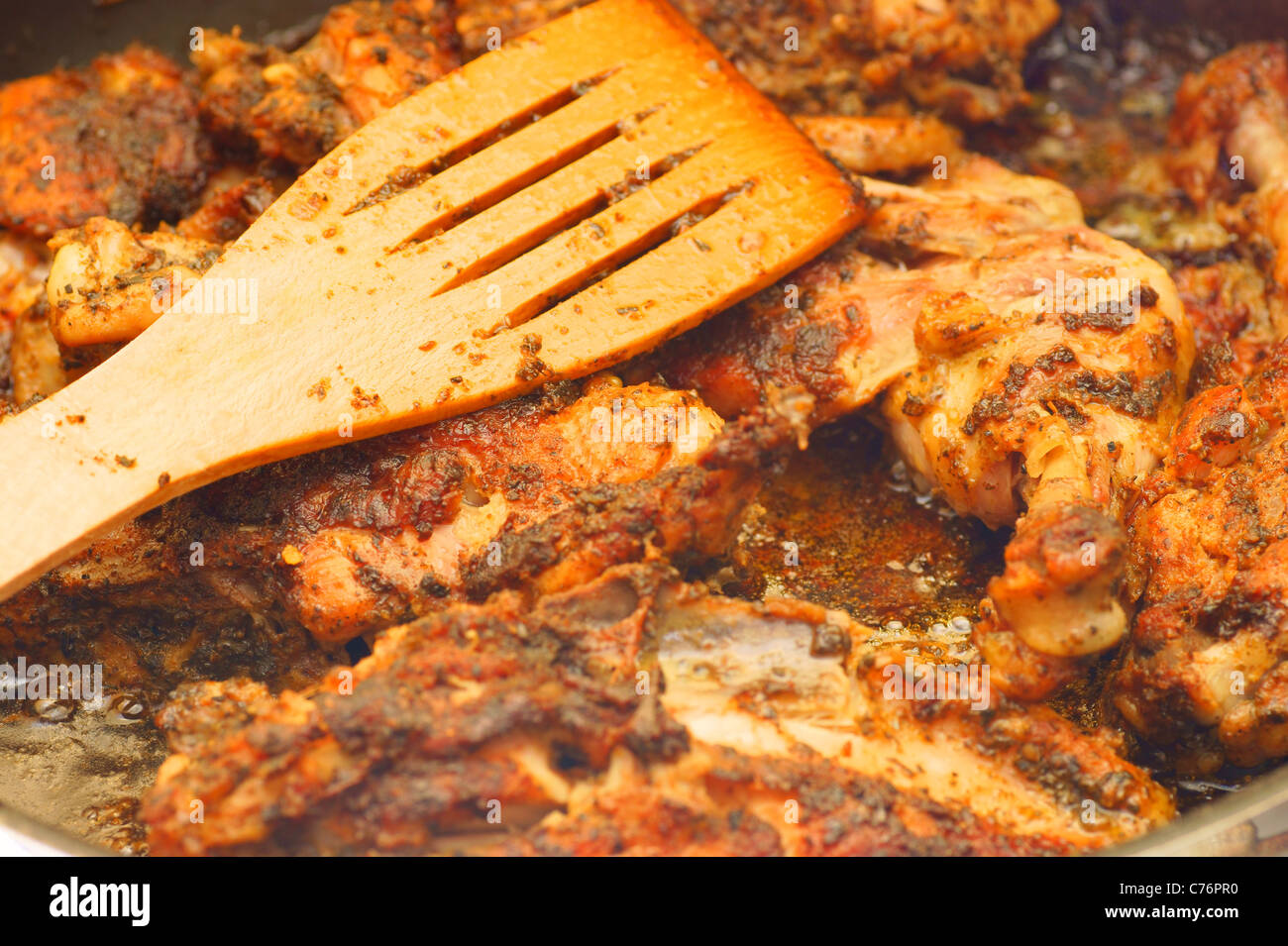 Roasted chicken on pan Stock Photo - Alamy