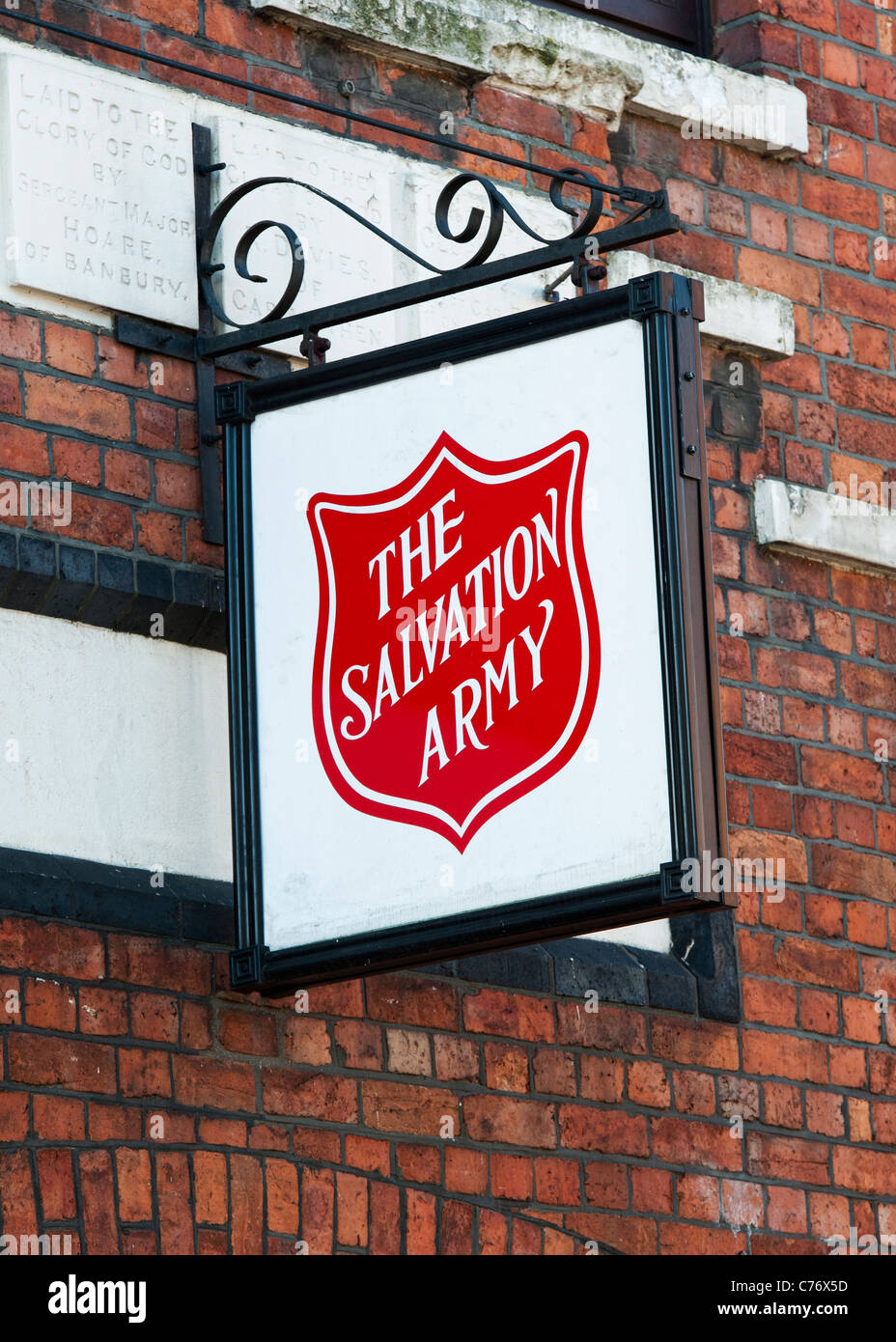 Salvation army logo hi-res stock photography and images - Alamy