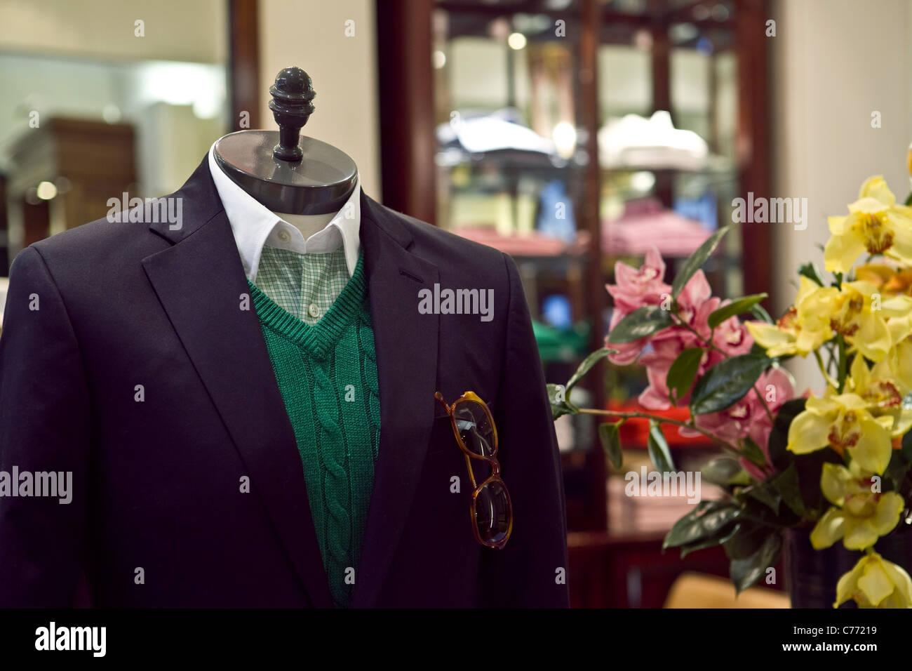 Savile row suits hi-res stock photography and images - Alamy