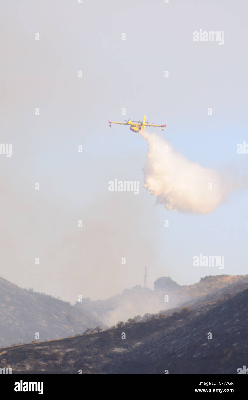 Dropping water onto fire hi-res stock photography and images - Alamy