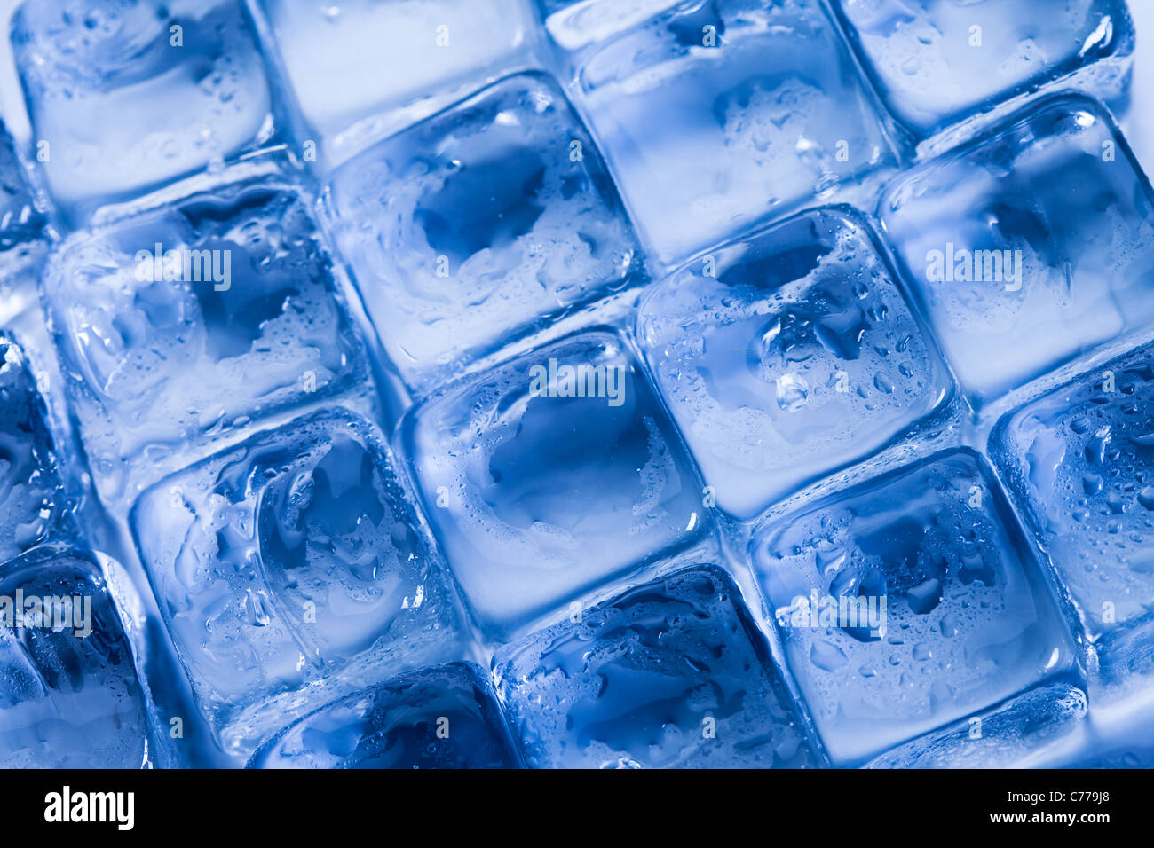 Ice cubes & aqua Stock Photo - Alamy