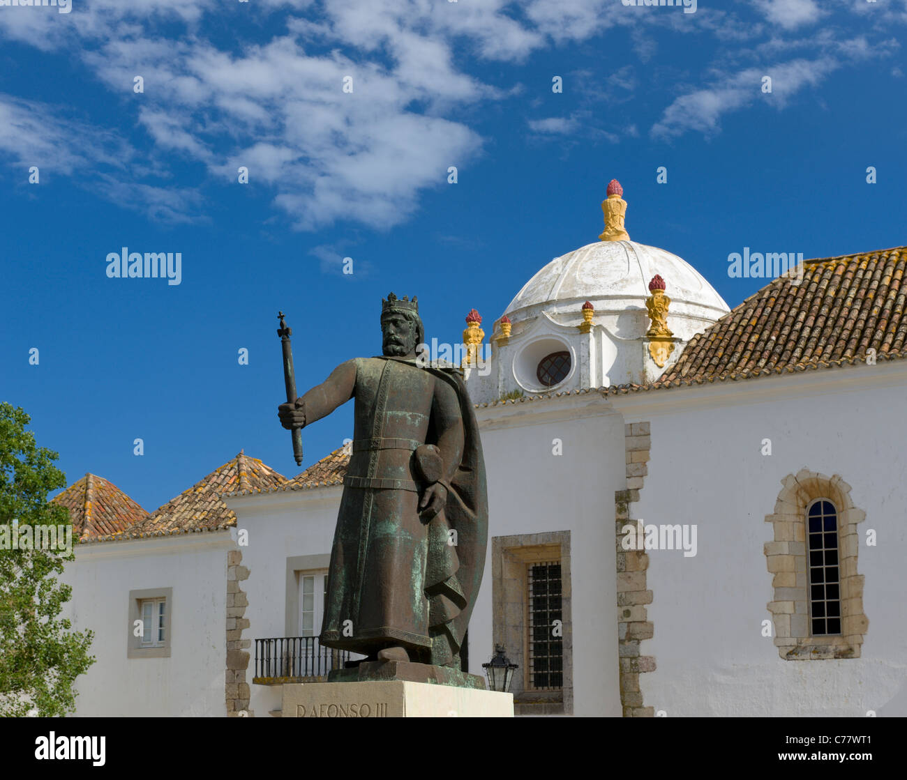 Portugal, Algarve, Faro, the archeological museum and statue to Alfonso ...