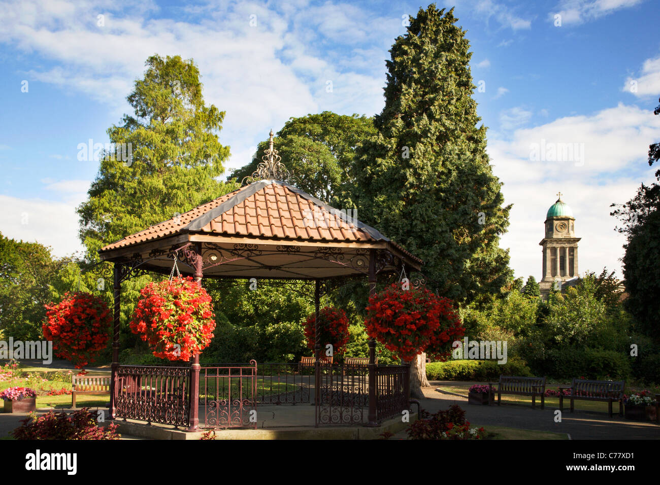 Castle grounds hi-res stock photography and images - Alamy