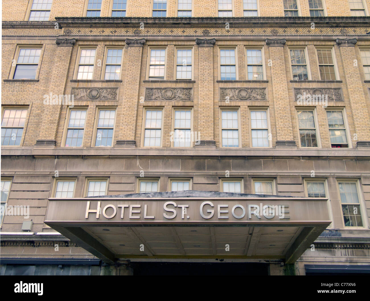 Hotel St. George Brooklyn NY Stock Photo - Alamy