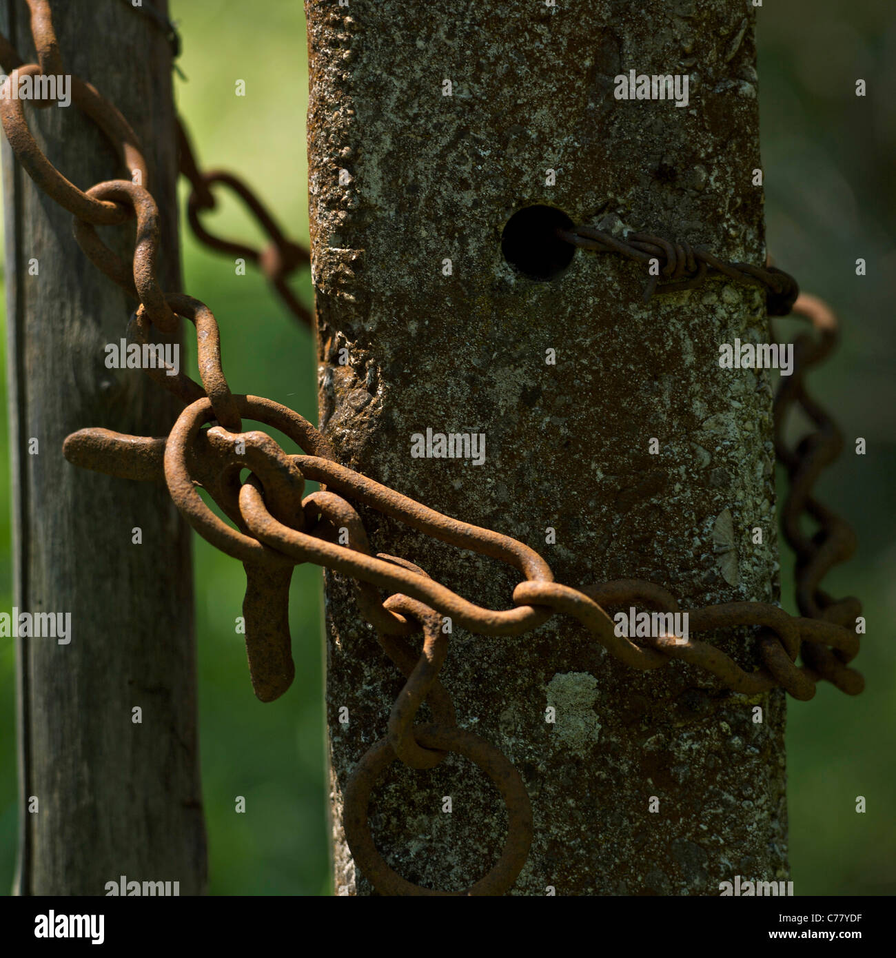 Striking chain hi-res stock photography and images - Alamy