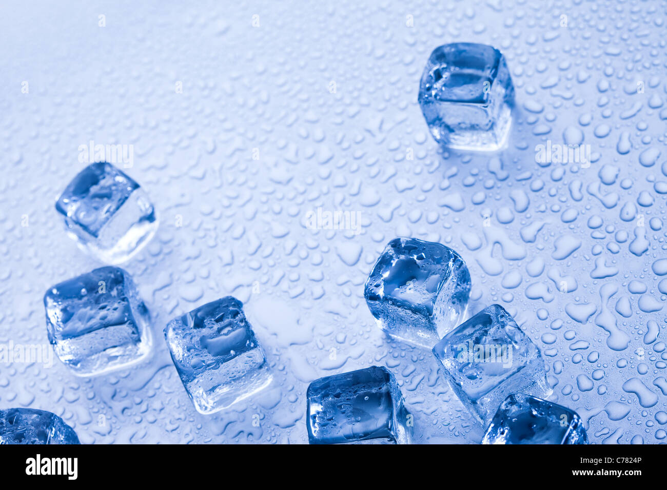 Ice cubes & aqua Stock Photo - Alamy