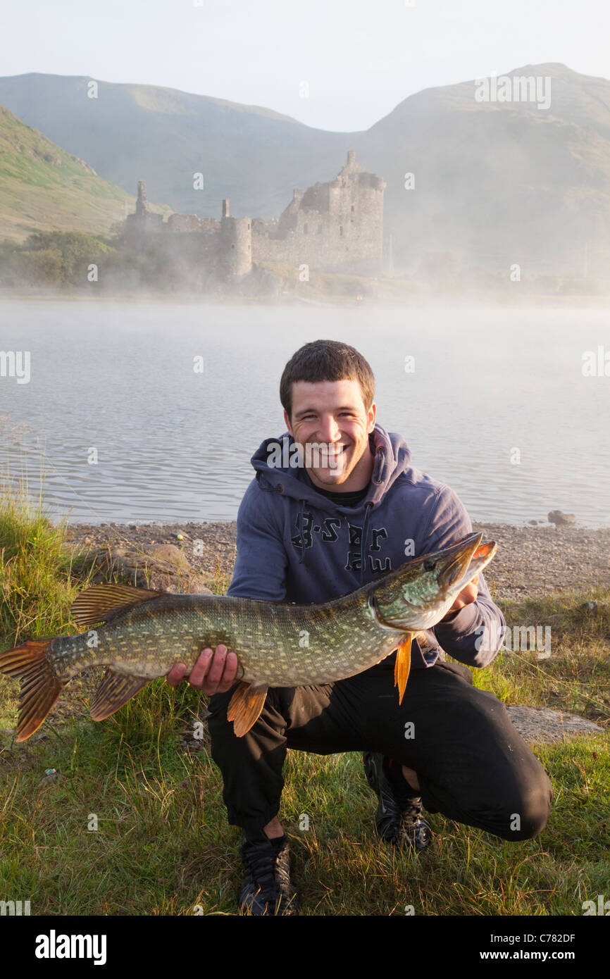 Loch awe fishing hi-res stock photography and images - Alamy