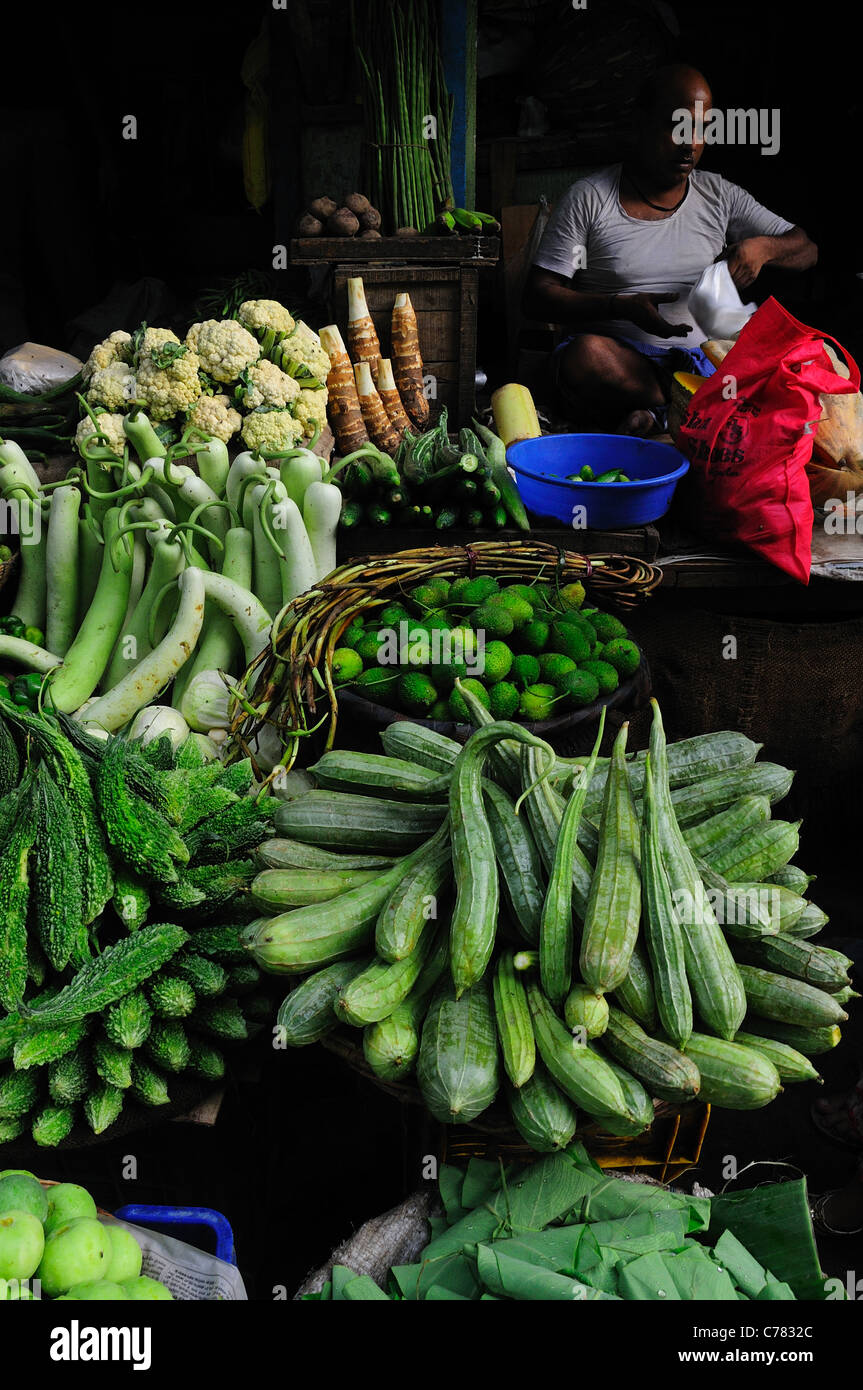 Fresh vegetable st the market Stock Photo - Alamy