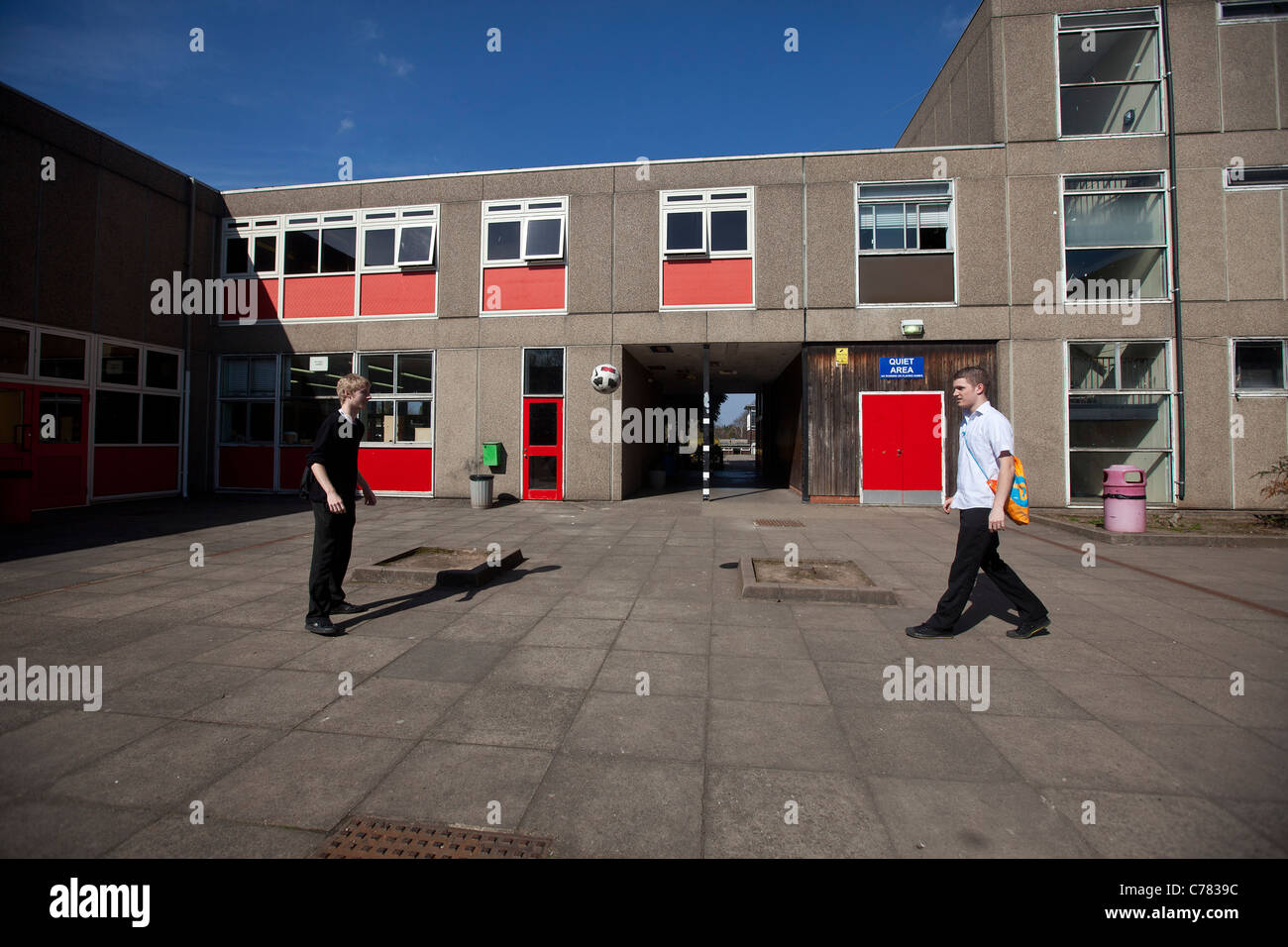 Dayncourt School in Radcliffe-on-Trent Nottingham Stock Photo - Alamy
