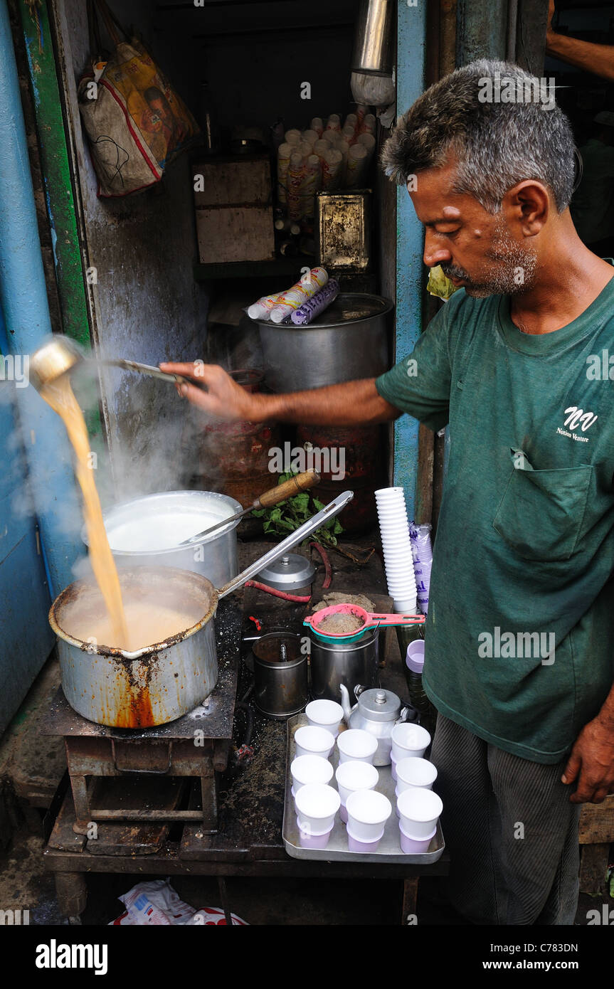 Indian street tea hi-res stock photography and images - Alamy
