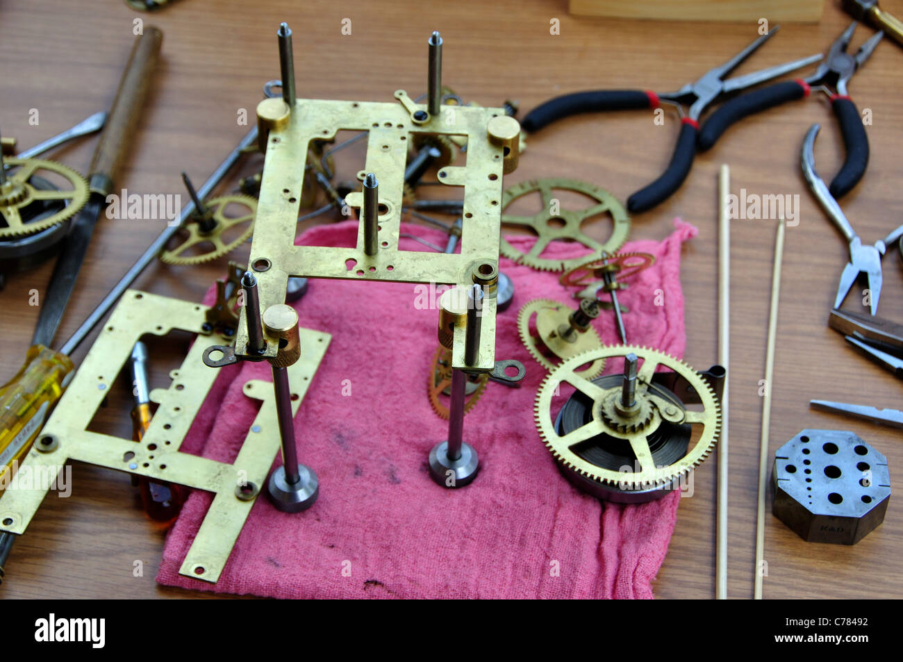 Clock workings hi-res stock photography and images - Alamy