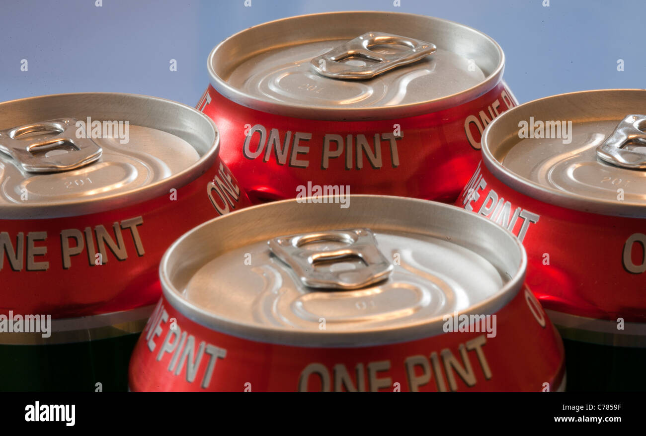 Pull pints hi-res stock photography and images - Alamy