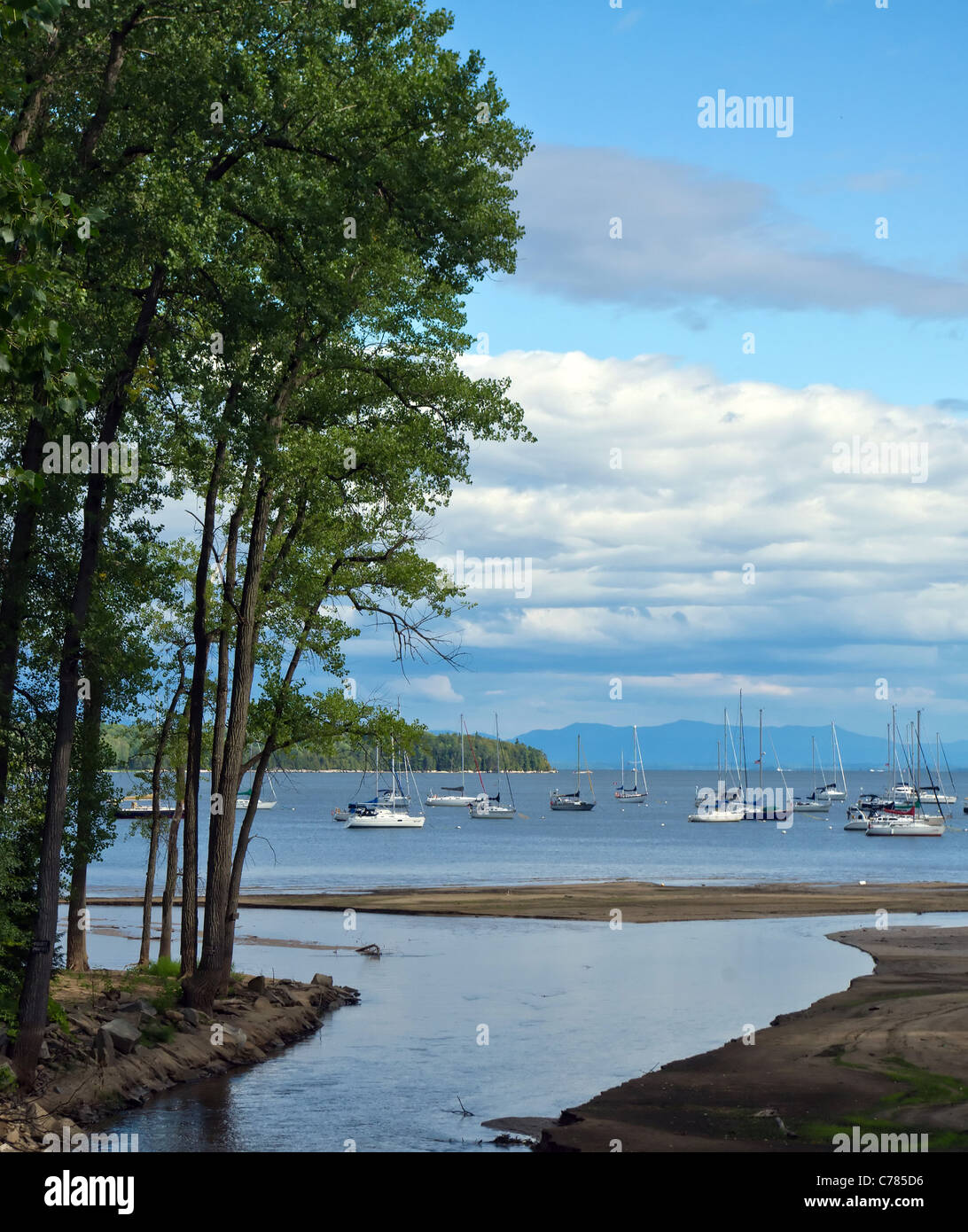 Snug harbor hi-res stock photography and images - Alamy