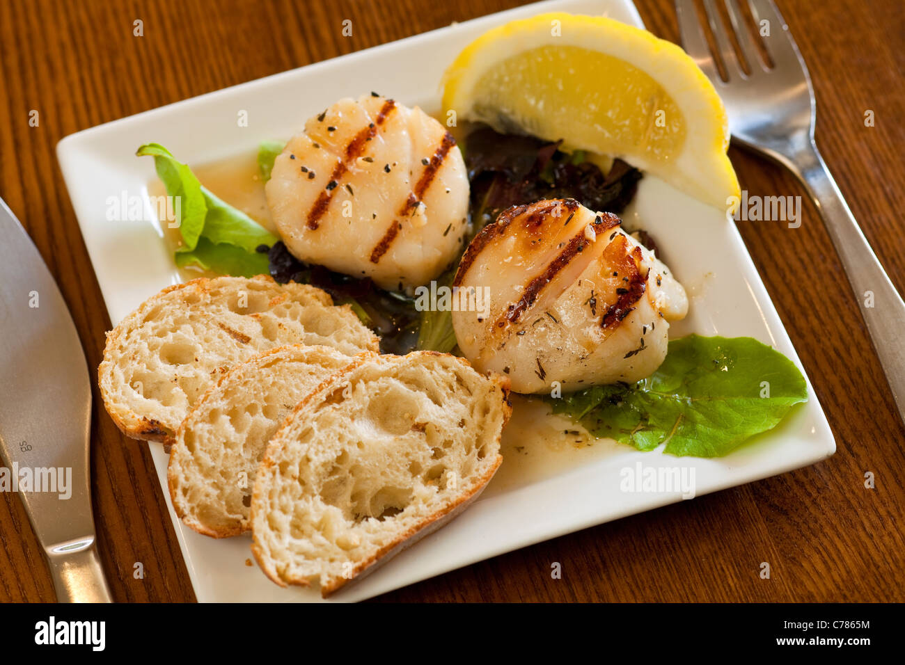 Scallops With Garlic High Resolution Stock Photography and Images - Alamy