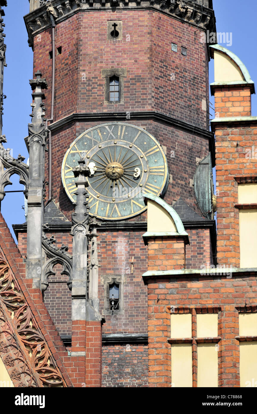 Monument landmark clockface hi-res stock photography and images - Alamy