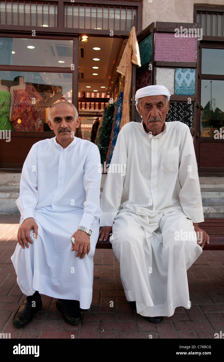 Arab merchants hi-res stock photography and images - Alamy