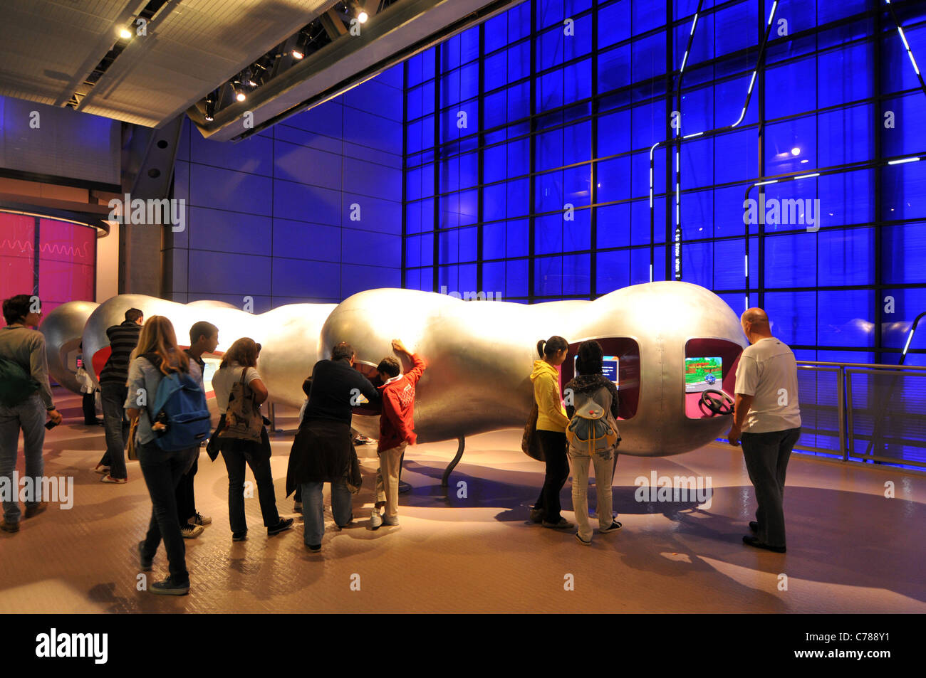 London science museum hi-res stock photography and images - Alamy