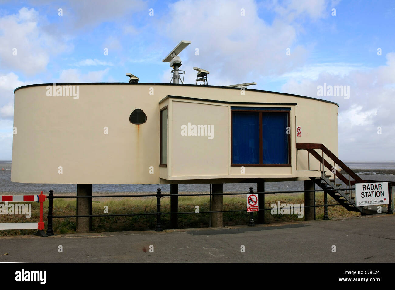 Doppler weather radar station hi-res stock photography and images - Alamy