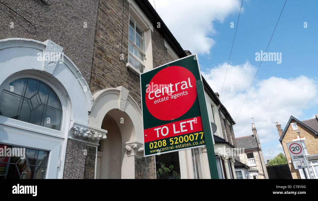 Central estate agent To Let sign Walthamstow London England UK KATHY ...