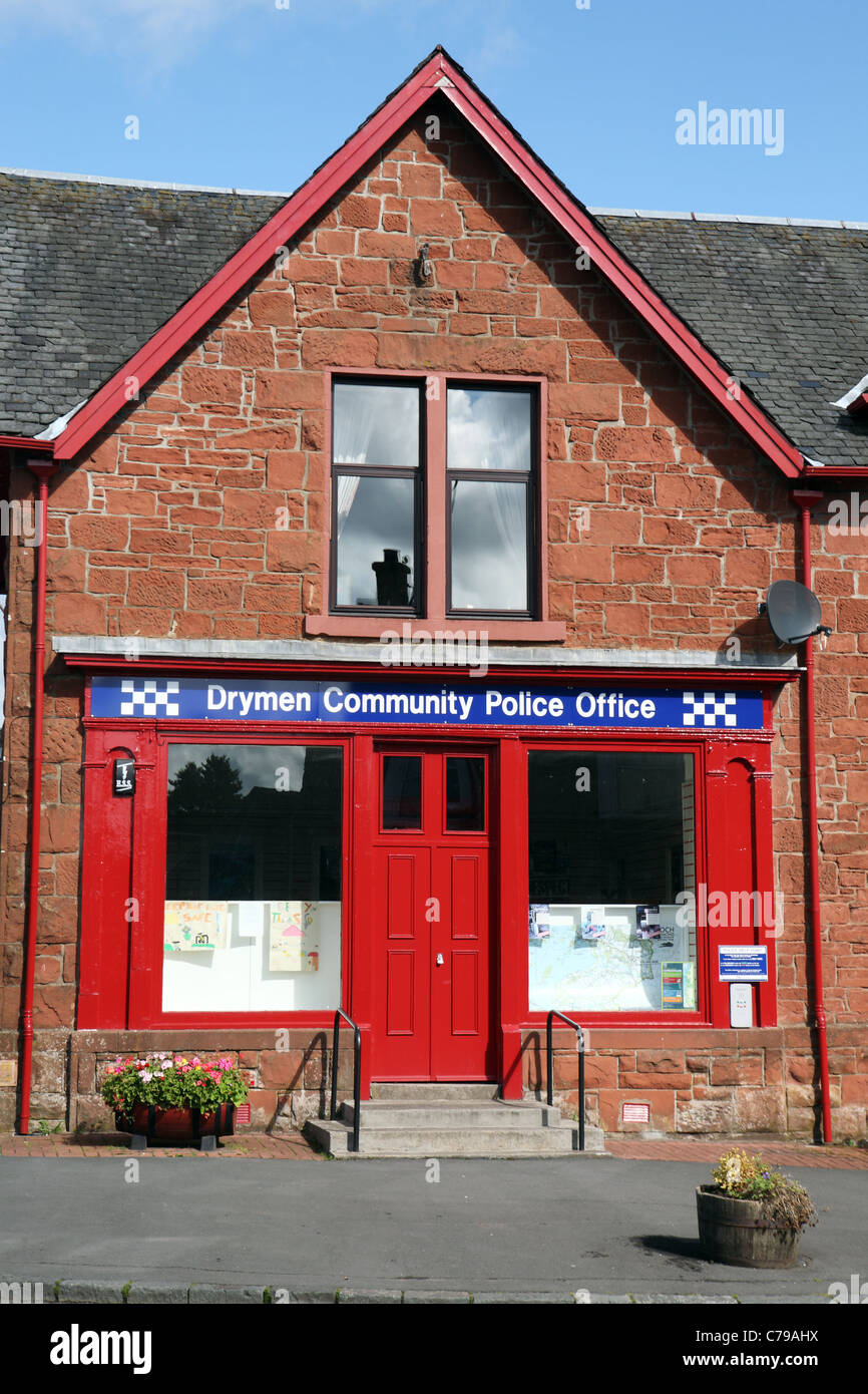 Office police uk hi-res stock photography and images - Alamy