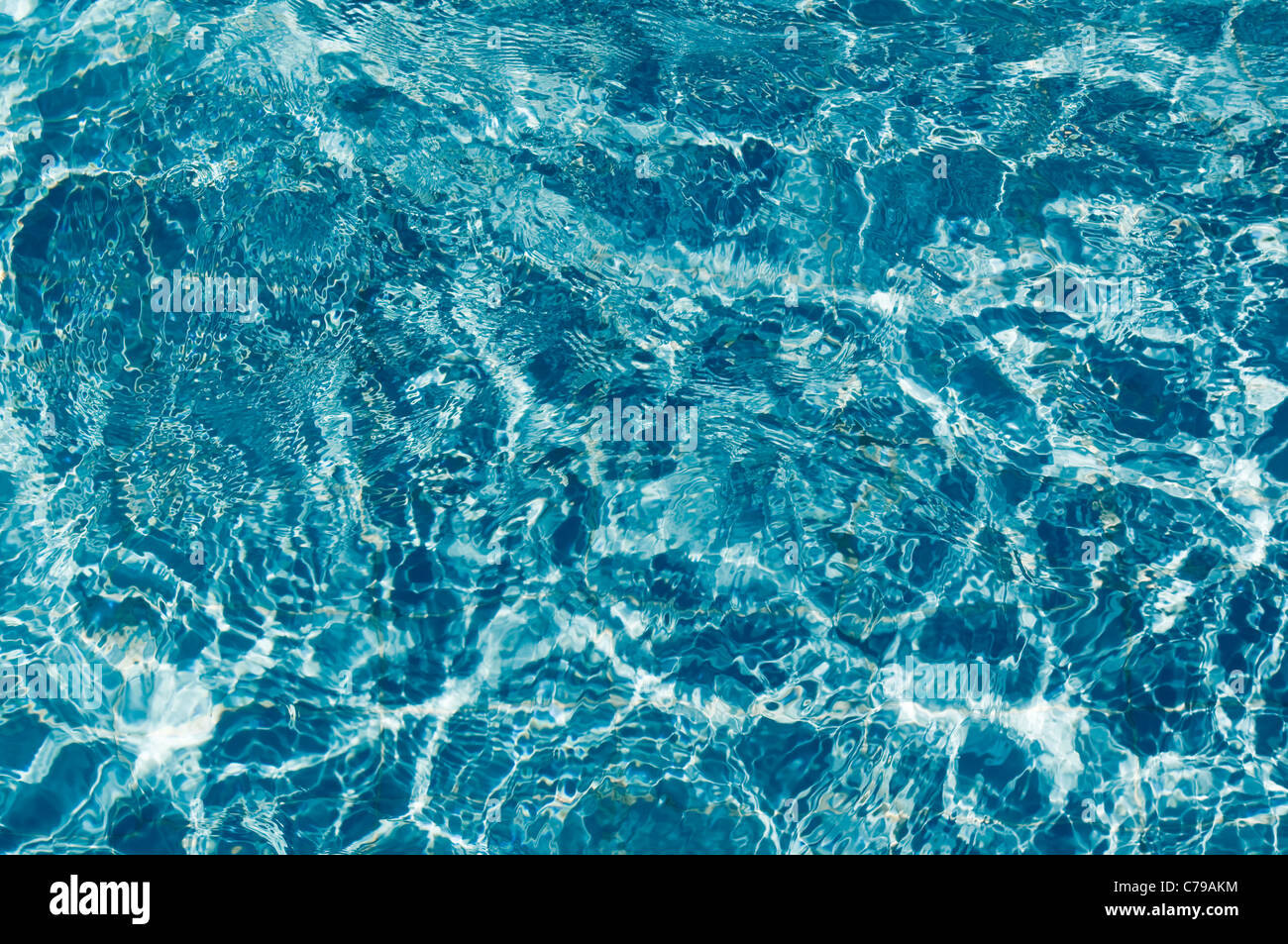 Clear water basin hi-res stock photography and images - Alamy