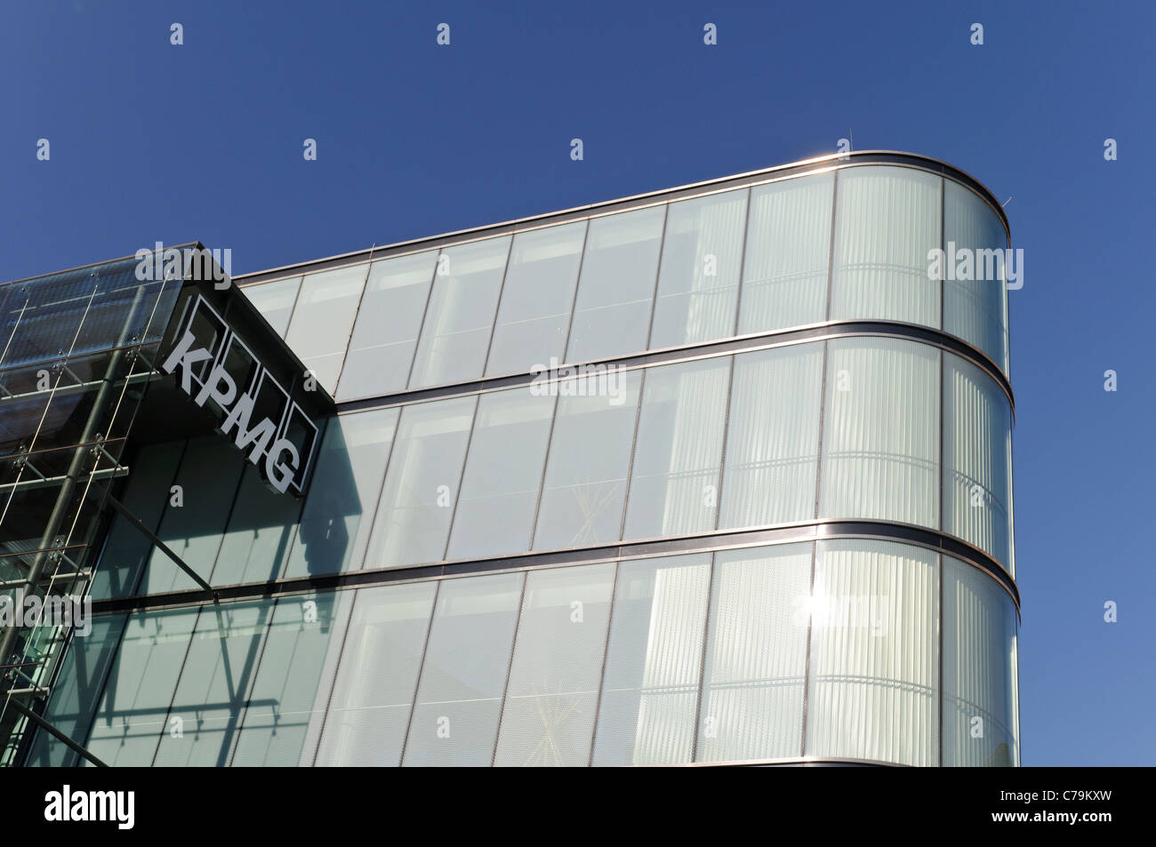 Kpmg logo hi-res stock photography and images - Alamy