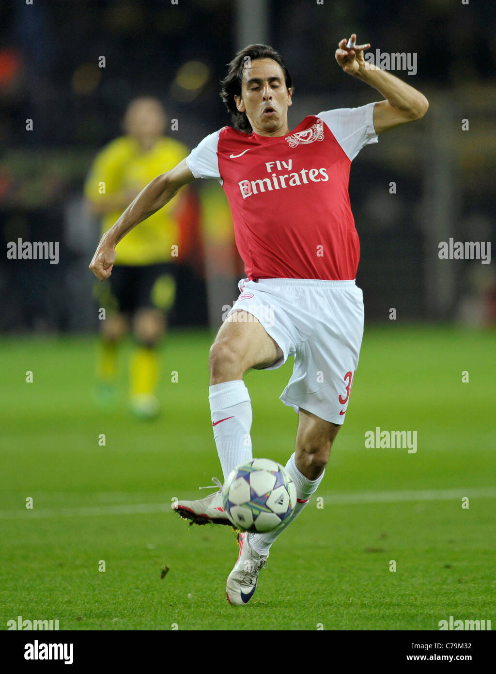 Yossi benayoun arsenal fc hi-res stock photography and images - Alamy