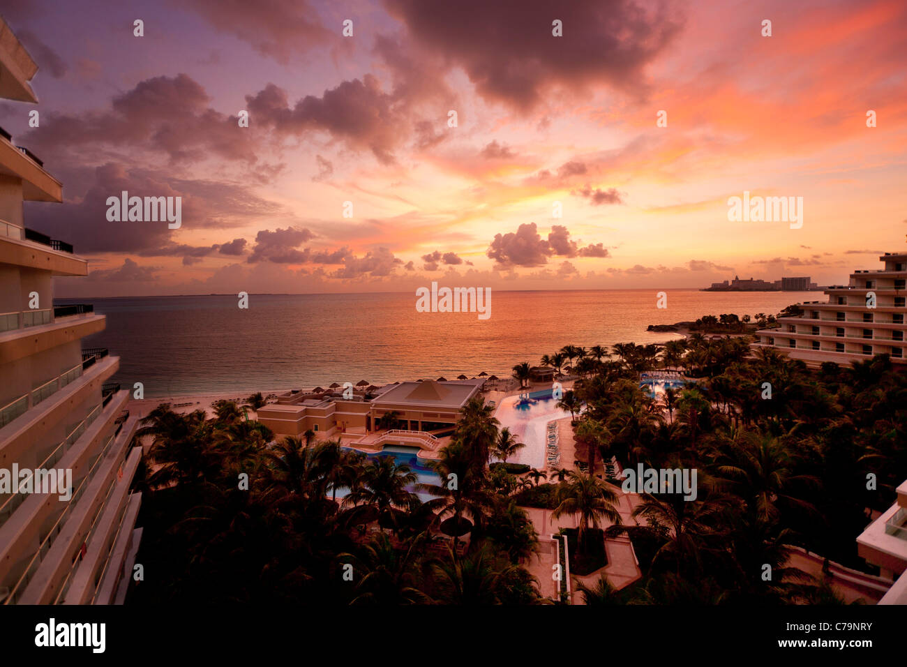 Cancun hi-res stock photography and images - Alamy