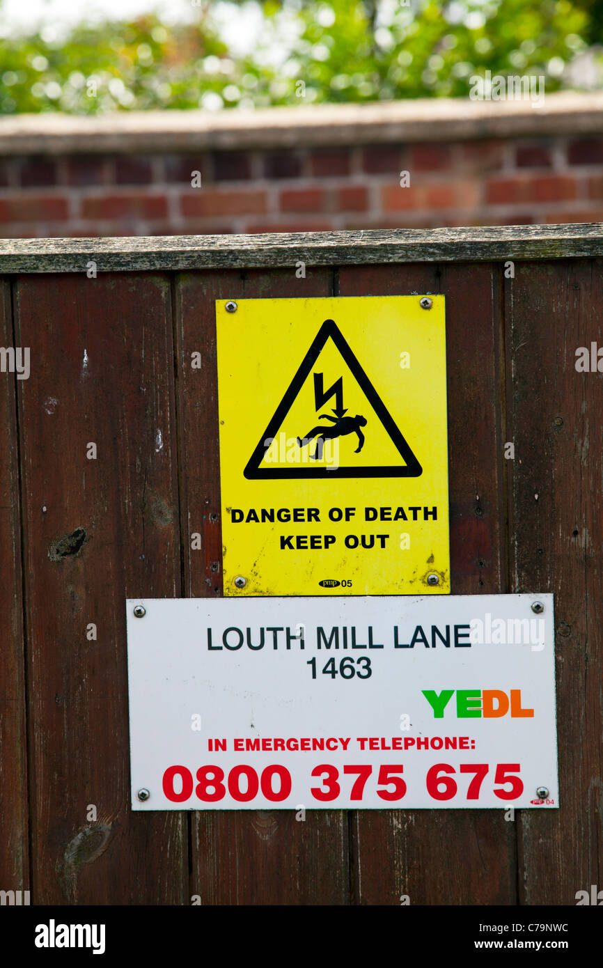 danger of death sign on electricity substation mill lane yedl emergency ...