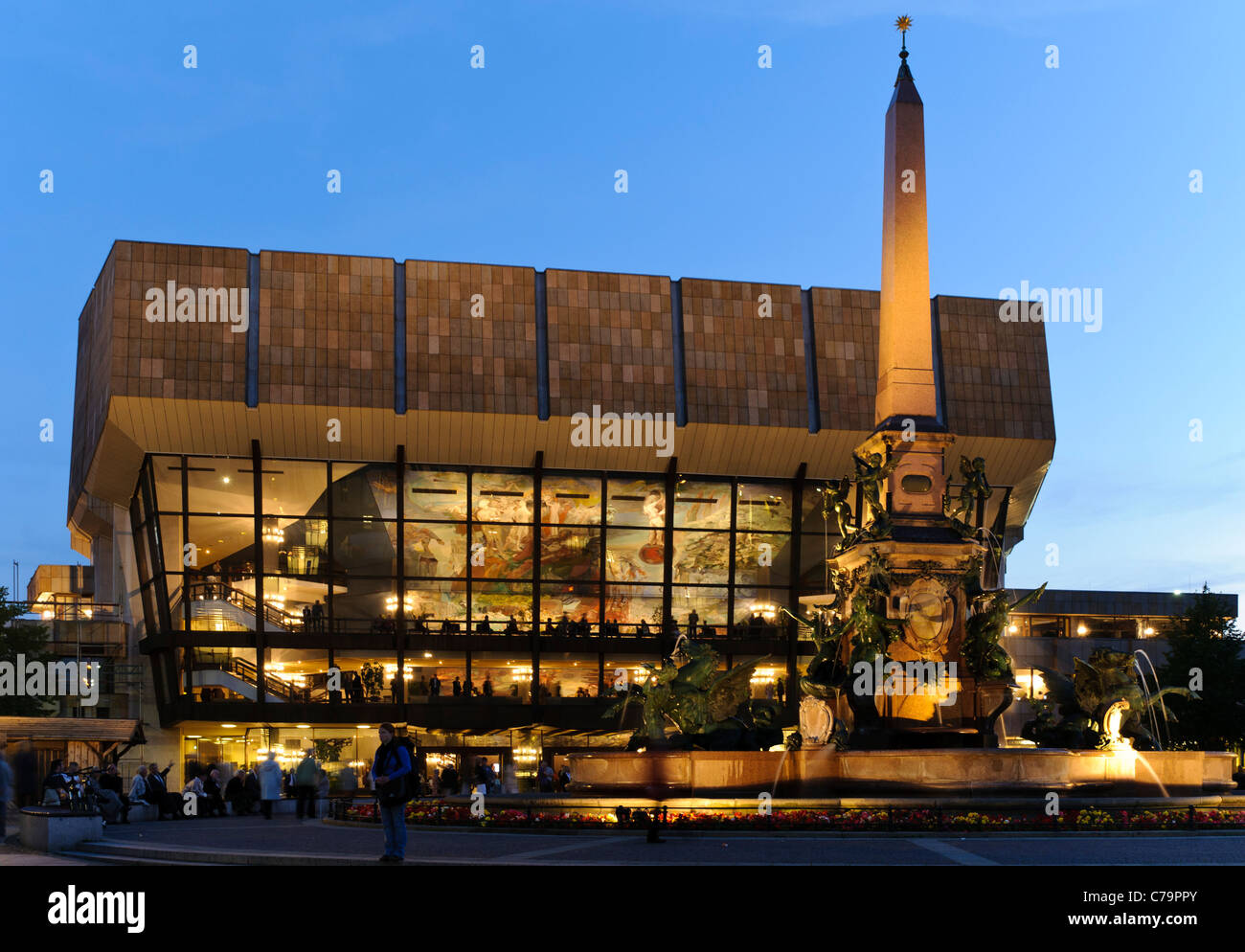 Neues Gewandhaus concert hall in the evening, Augustusplatz square ...