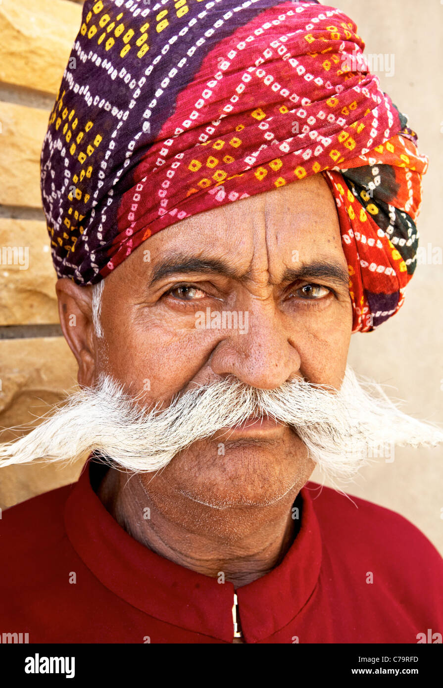 Indian men portraits hi-res stock photography and images - Alamy
