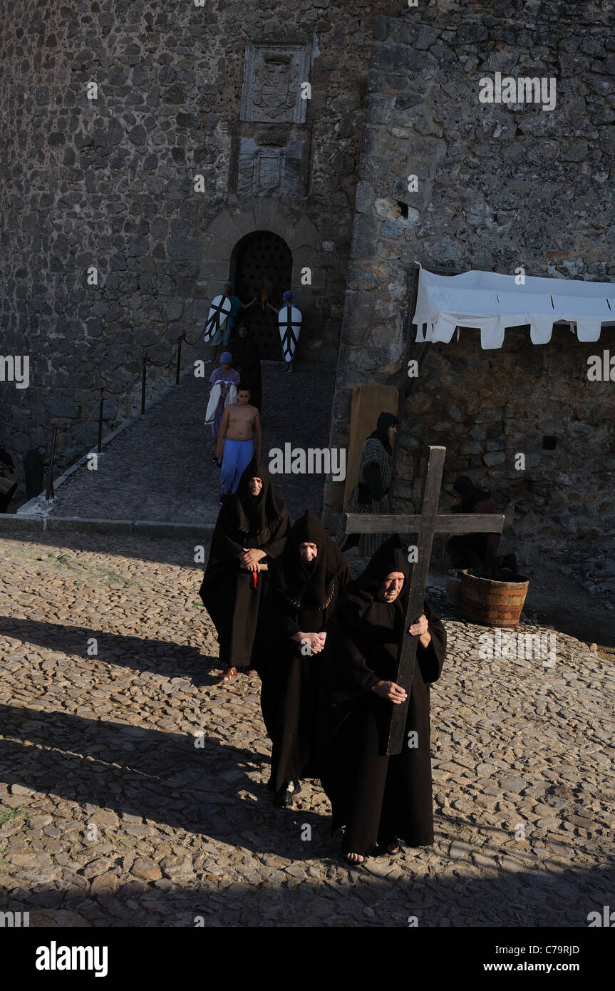 Historical Recreation in the Castle " La Muela " during the Medieval ...