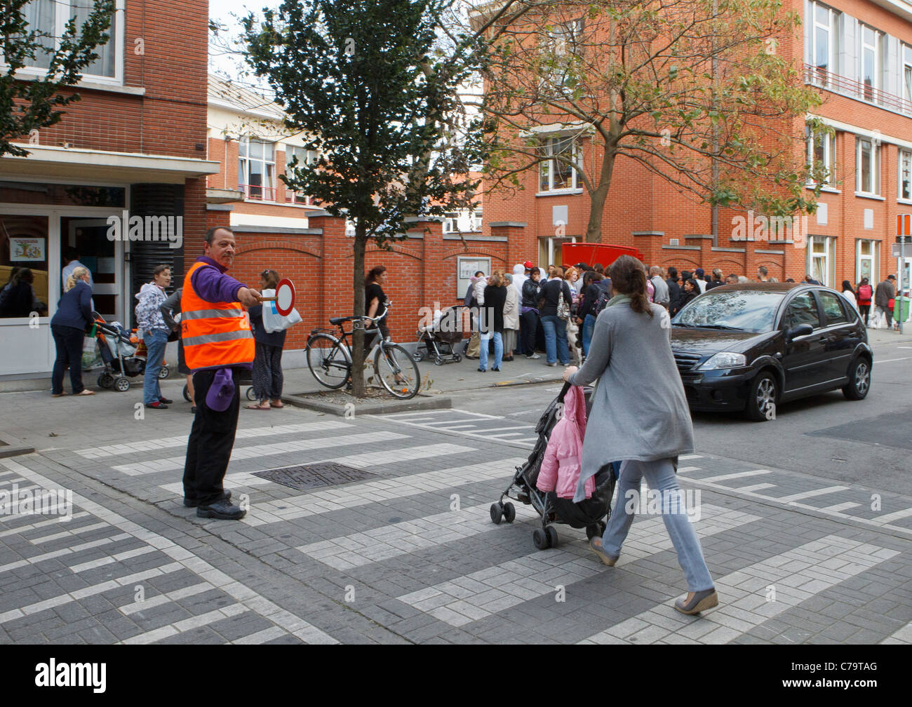 School Crossing Patrol High Resolution Stock Photography and Images - Alamy