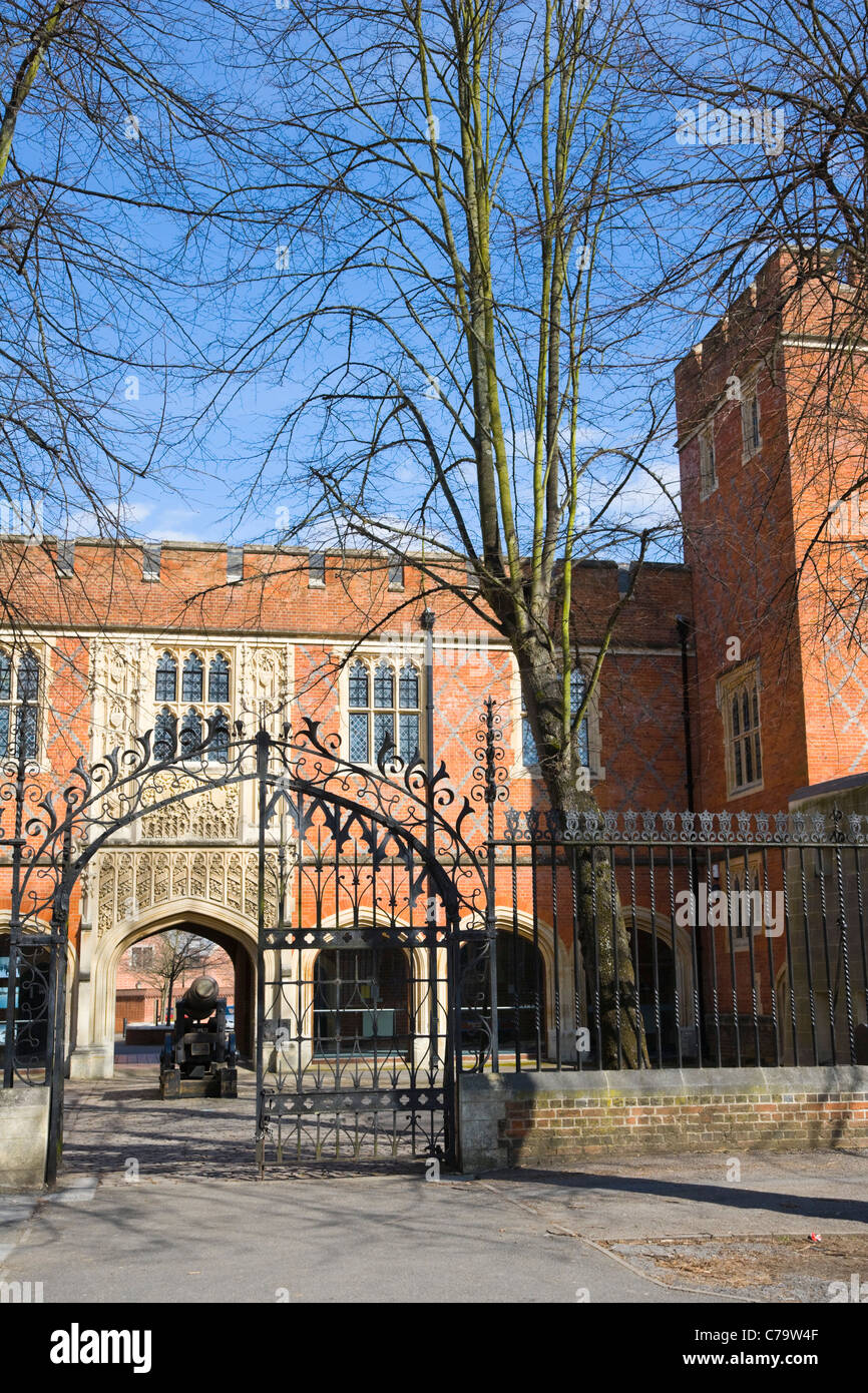 Eton college outside hi-res stock photography and images - Alamy