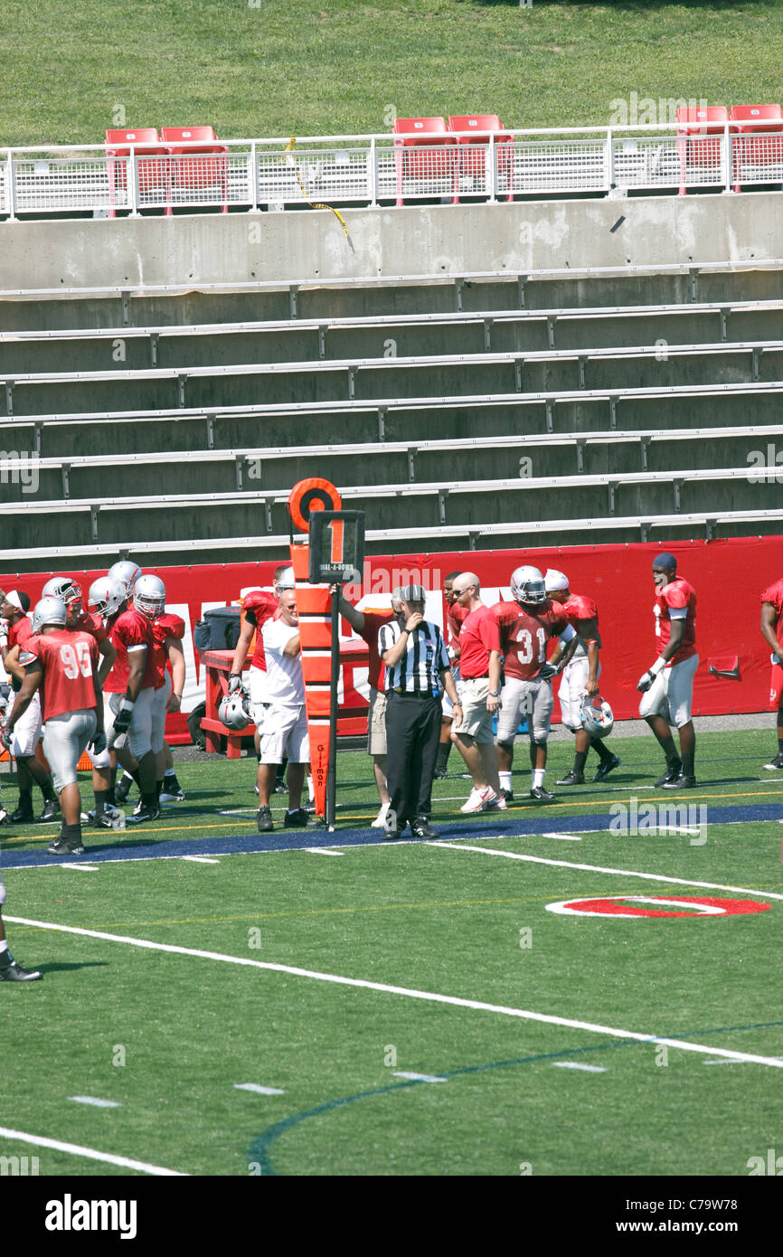 First down, football hi-res stock photography and images - Alamy