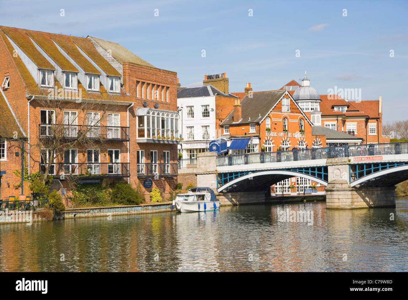 Windsor bridge hi-res stock photography and images - Alamy