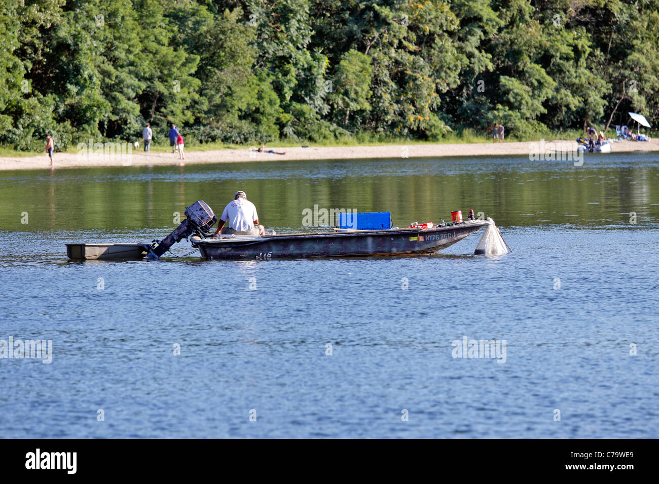 Long island sound boat hi-res stock photography and images - Alamy
