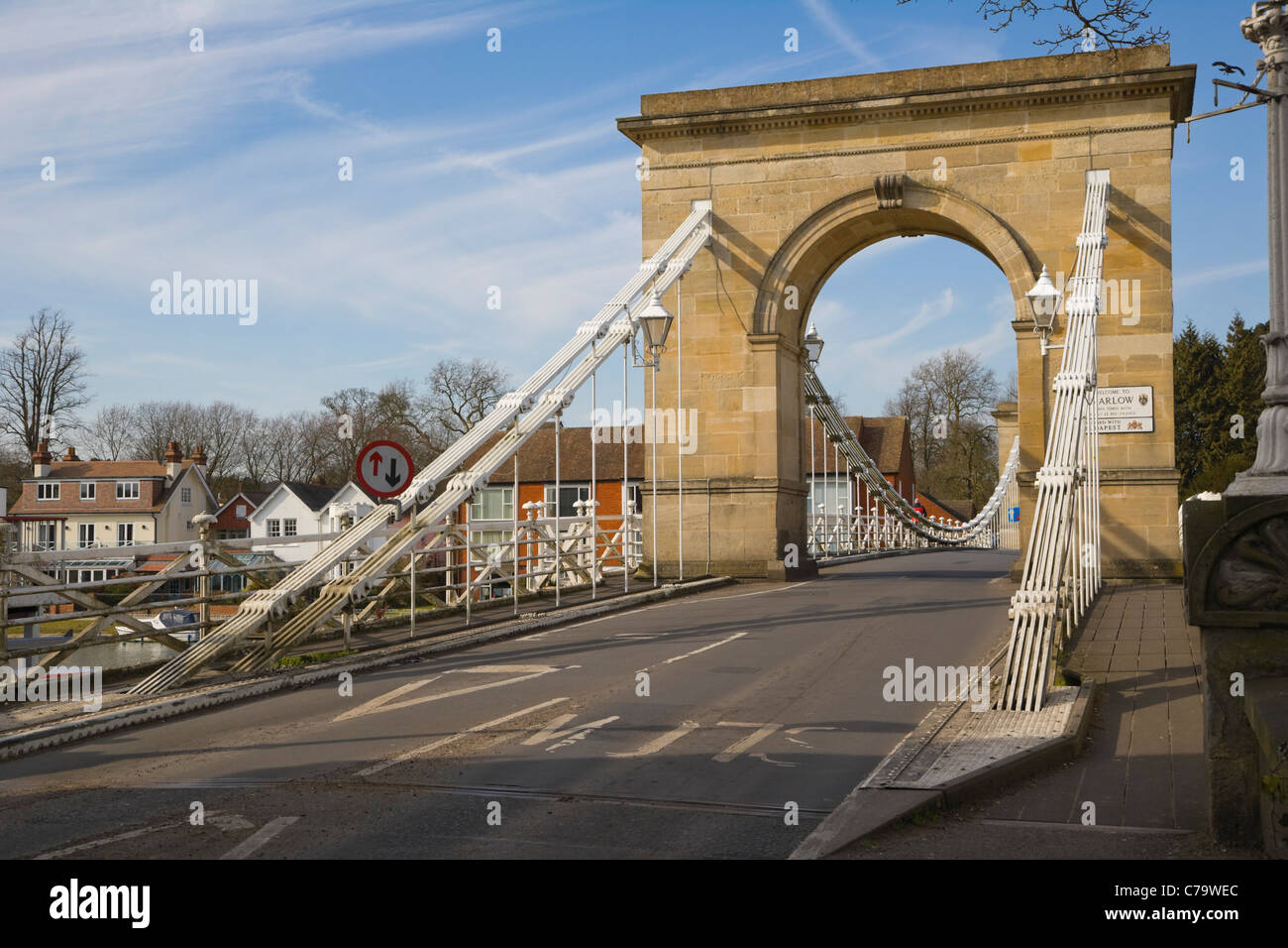 Marlow Suspension Bridge over Thames river, Marlow, Buckinghamshire ...