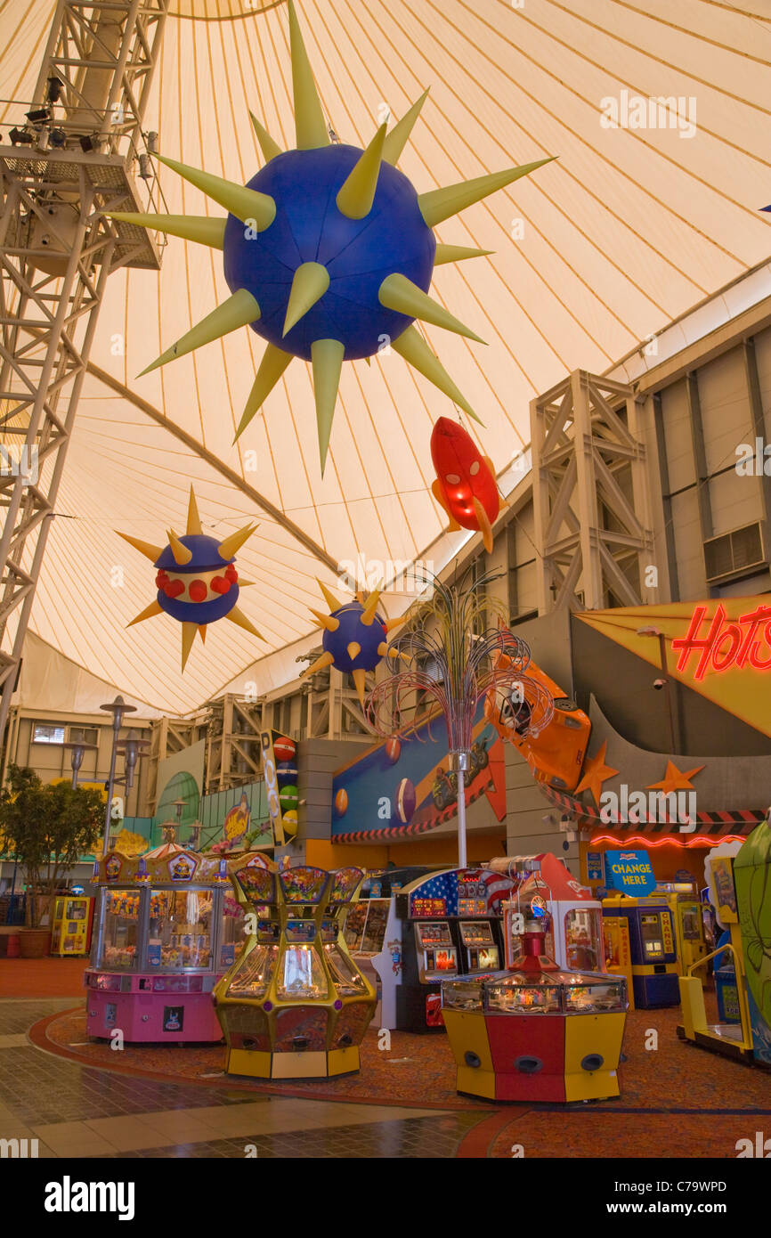 The arcade bognor regis hi-res stock photography and images - Alamy