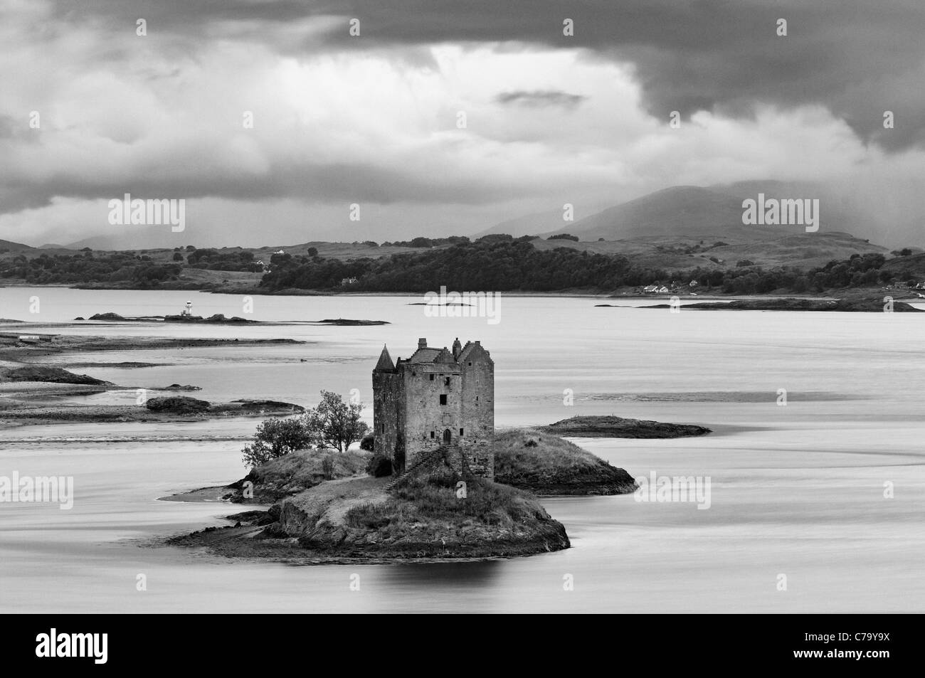 Macdougall castle Black and White Stock Photos & Images - Alamy