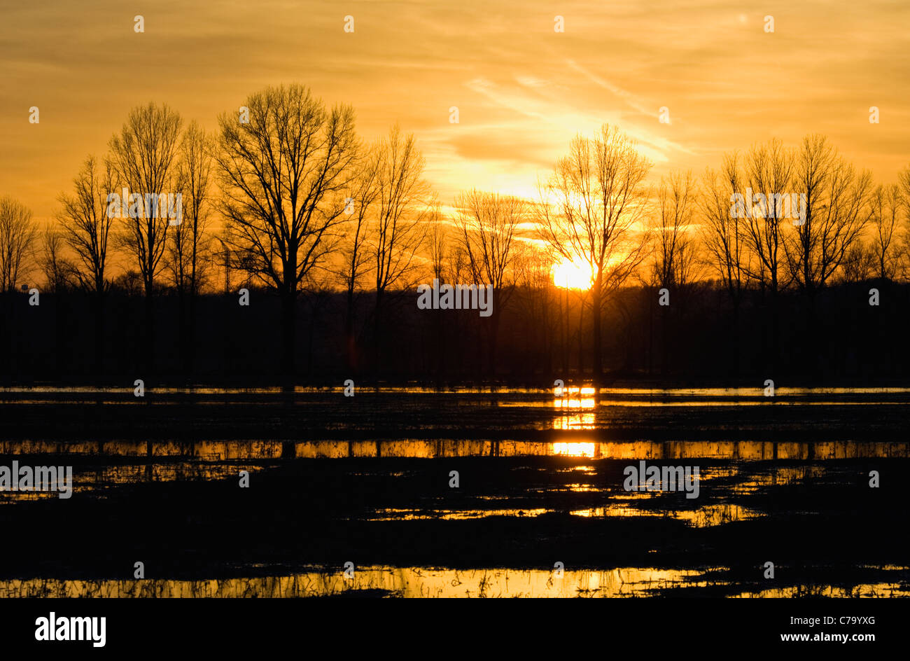 American farm sunset hi-res stock photography and images - Alamy
