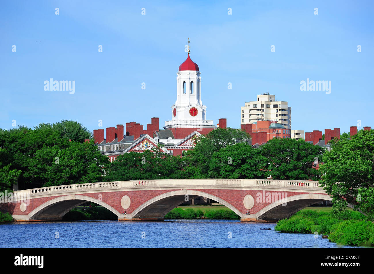 Bridge clock hi-res stock photography and images - Alamy