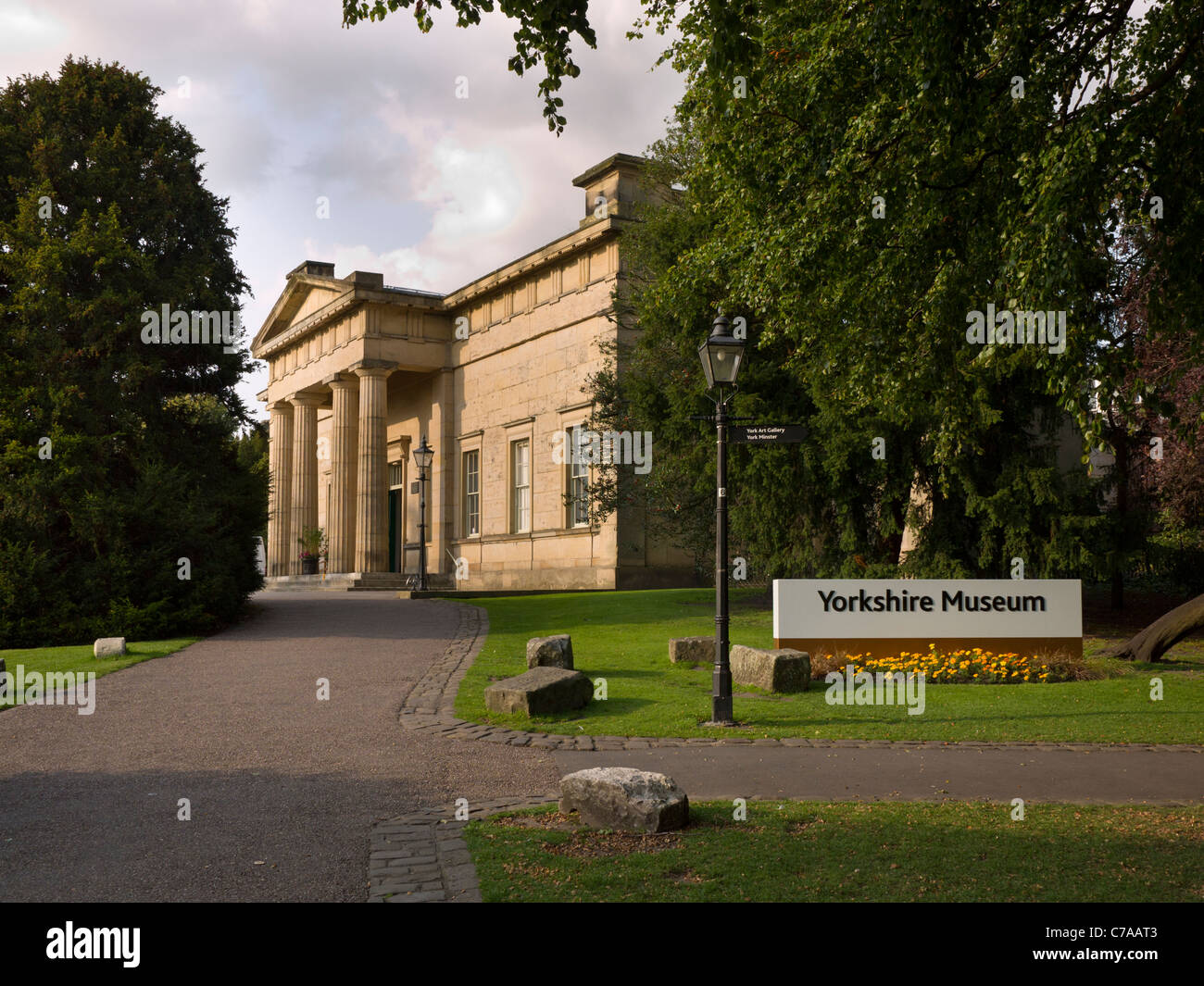 York yorkshire england uk september hi-res stock photography and images ...