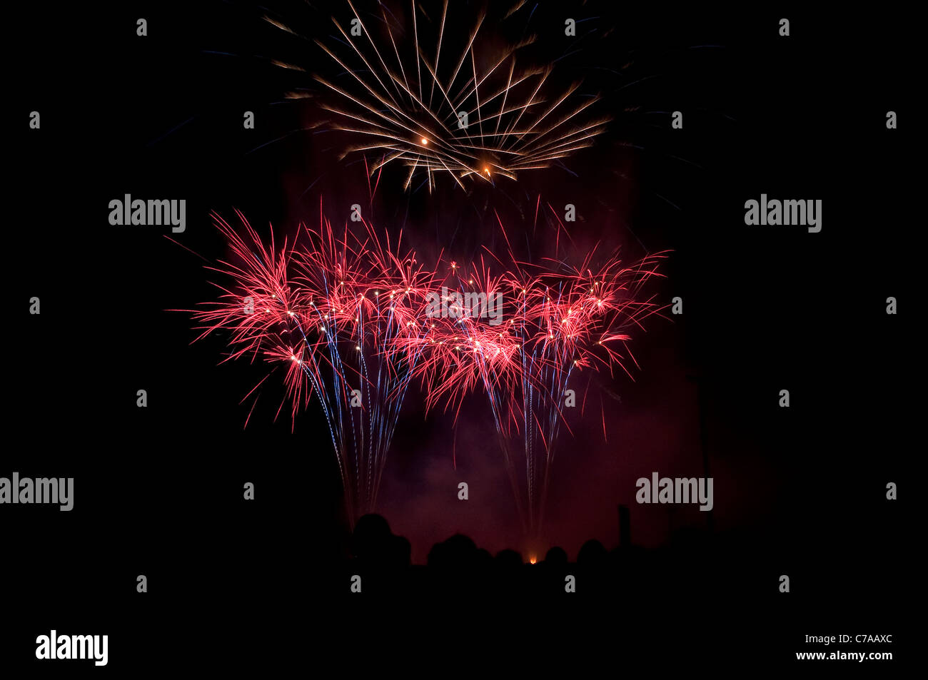 Fireworks synchronized to music, preliminary decision to the fireworks ...
