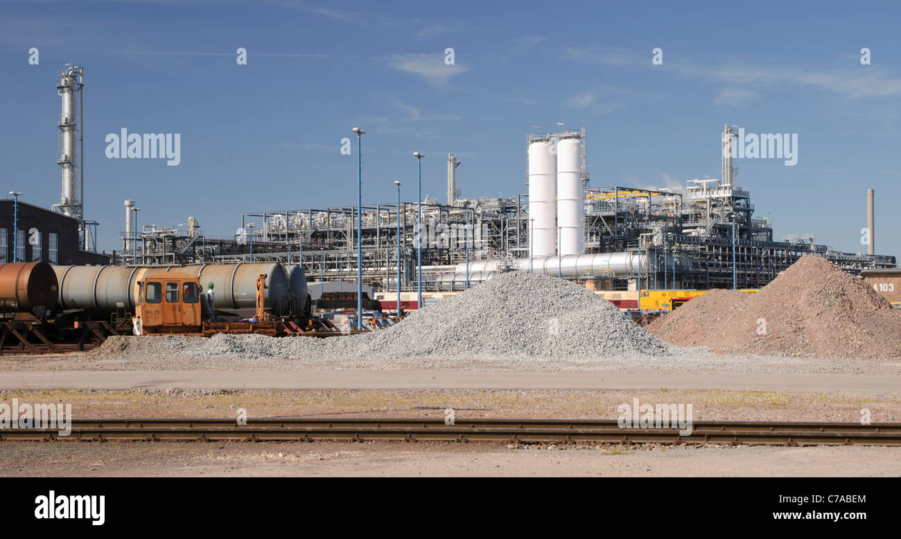 Buna works chemical plant hi-res stock photography and images - Alamy
