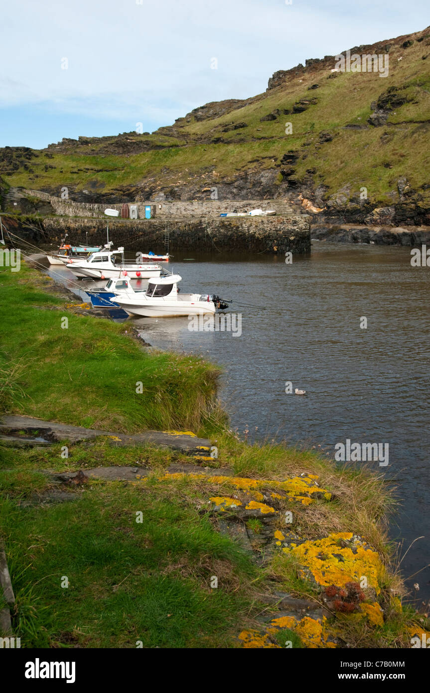 A view of Boscastle harbour at high tide Stock Photo - Alamy
