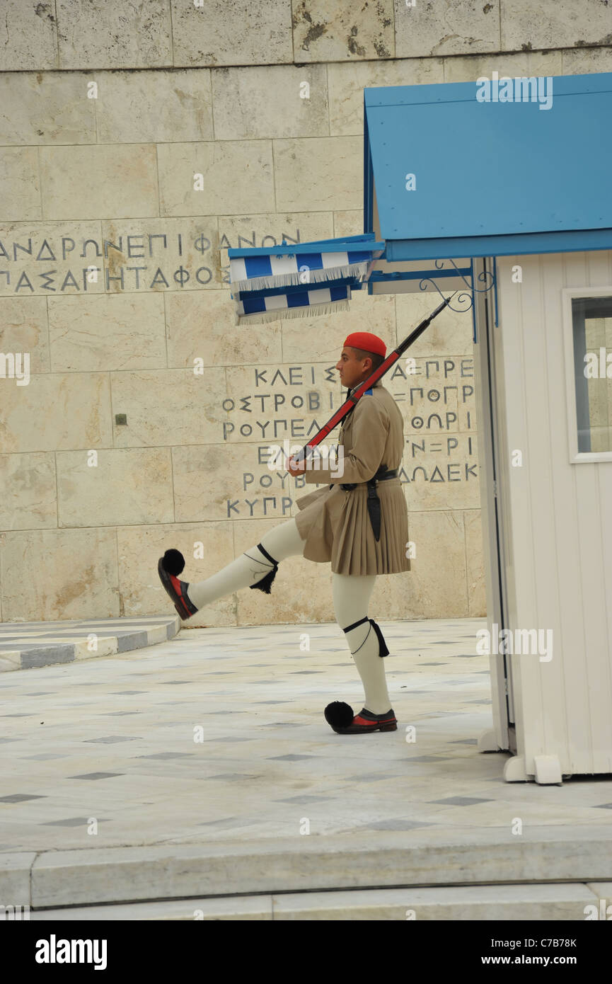 Greek guard outside the Greek parliament Athens Stock Photo - Alamy