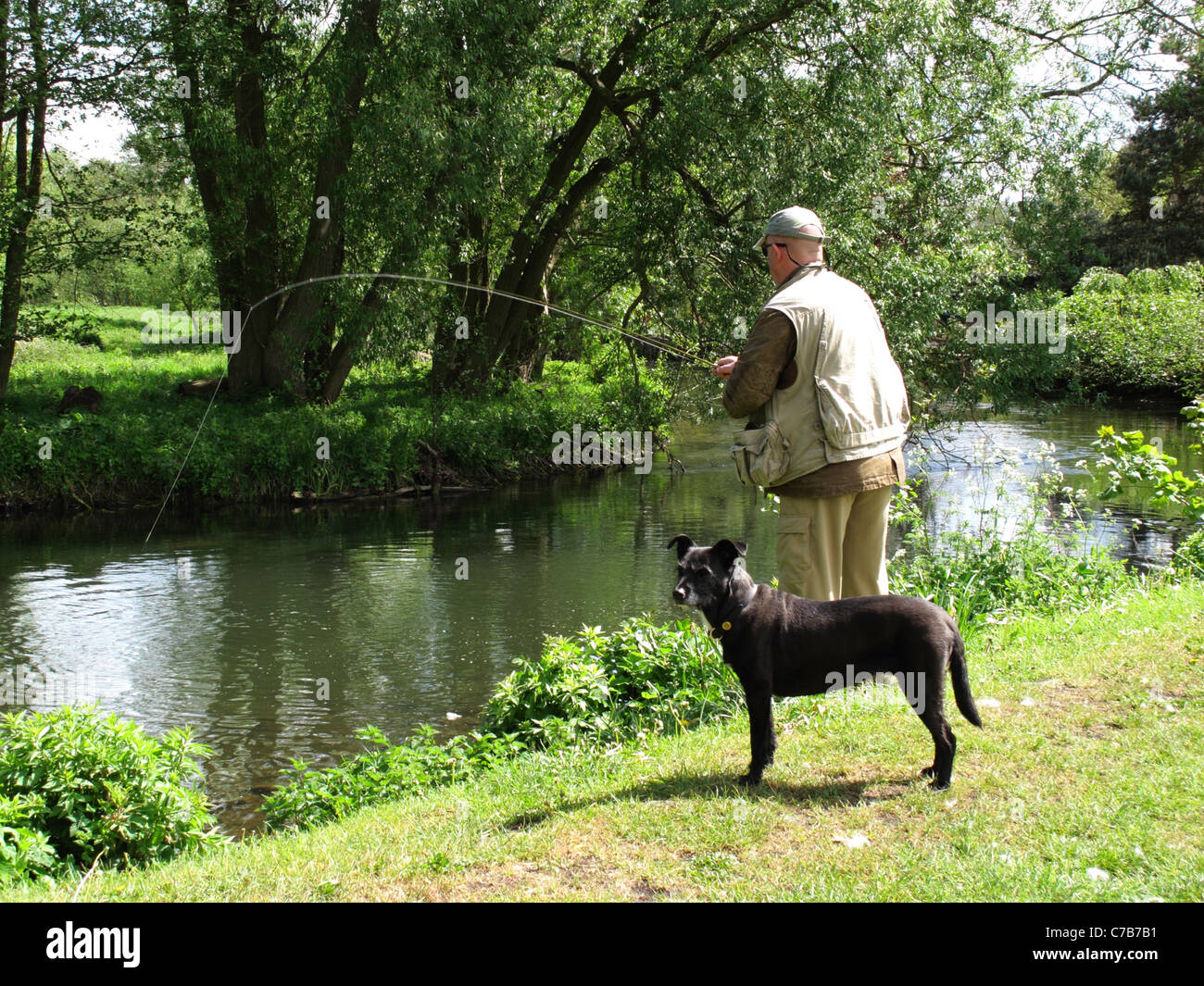 Man fishing river wye hi-res stock photography and images - Alamy