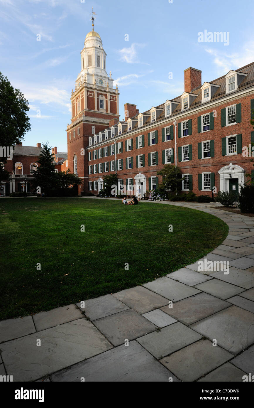 Ivy league campus hi-res stock photography and images - Alamy